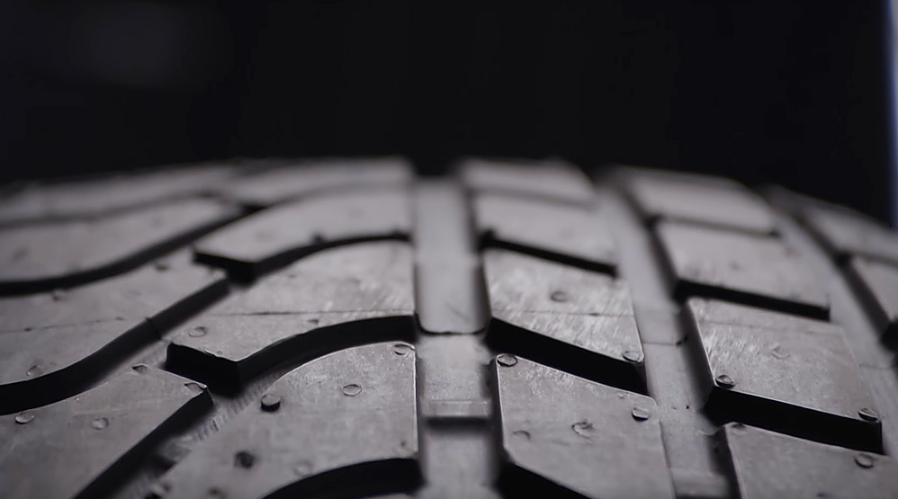 5 Warning Signs to Save Your Life and Tires