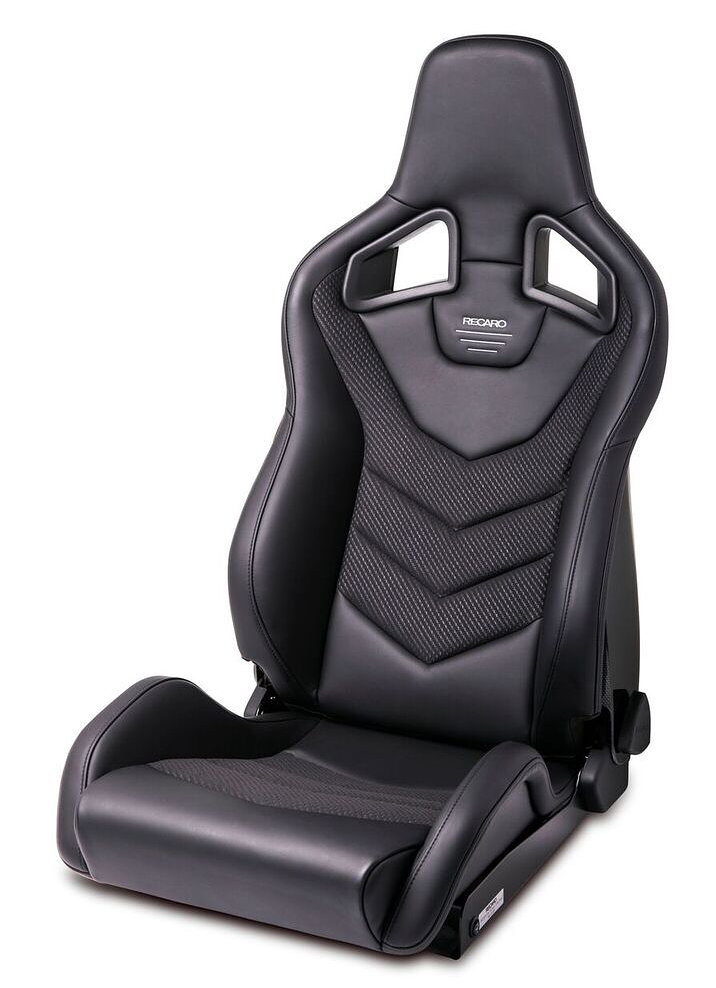 Complete Your Nissan GT-R Mod With The Recaro Sportster GT Seating