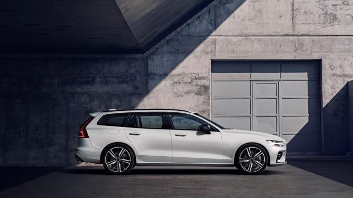 Volvo V60 R-Design Will Always Be The Defacto V60 Specification