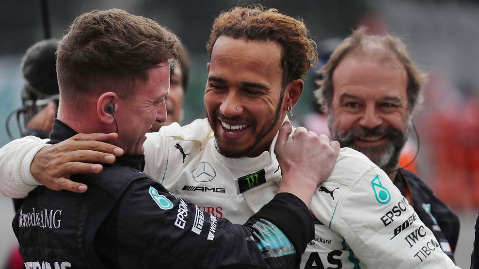 Hamilton Overcomes Mexican Grand Prix Struggle, Wins 5th Drivers Title