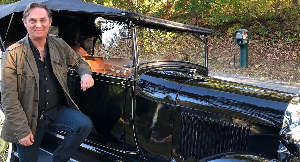 How to Adapt a Classic Car to Your Needs And To The Modern Day World