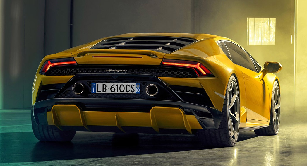 Lamborghini Returns To Its Roots With Huracan Evo Rear Wheel Drive
