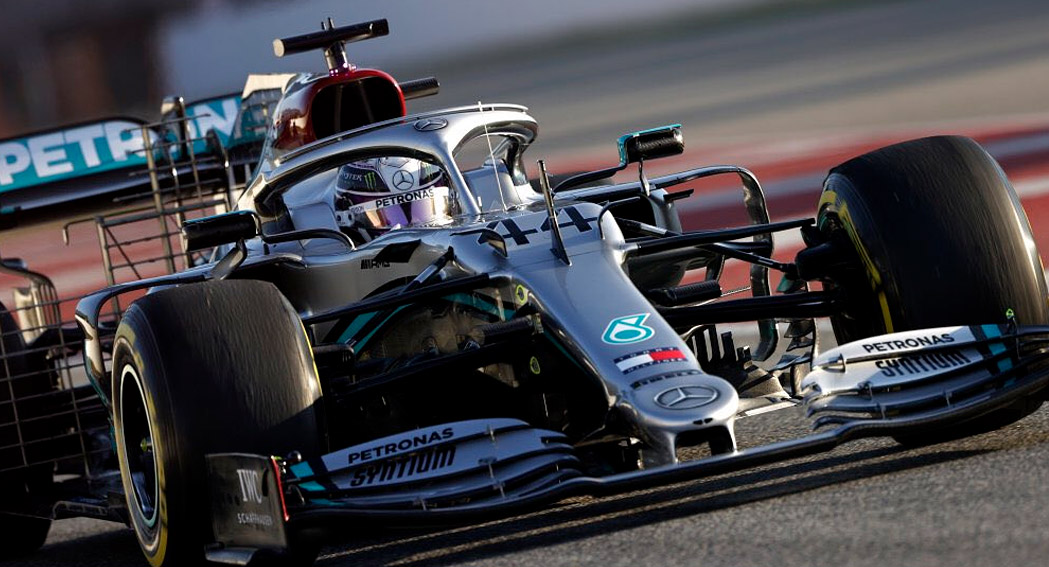 Mercedes Reveals Dual Axis Steering During Pre Season Testing