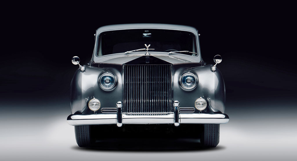 This Fully Restored Rolls Royce Phantom V is A Pure Electric Car