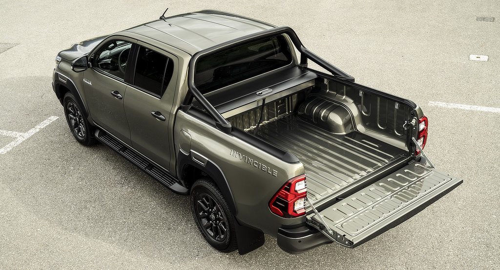 The Toyota Hilux is Back, And This Time It's Refreshed - Daily Car news
