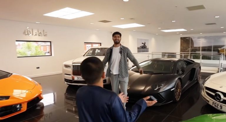 A Day in The Life of Lord Aleem - The Pomp Performance and Ceremony