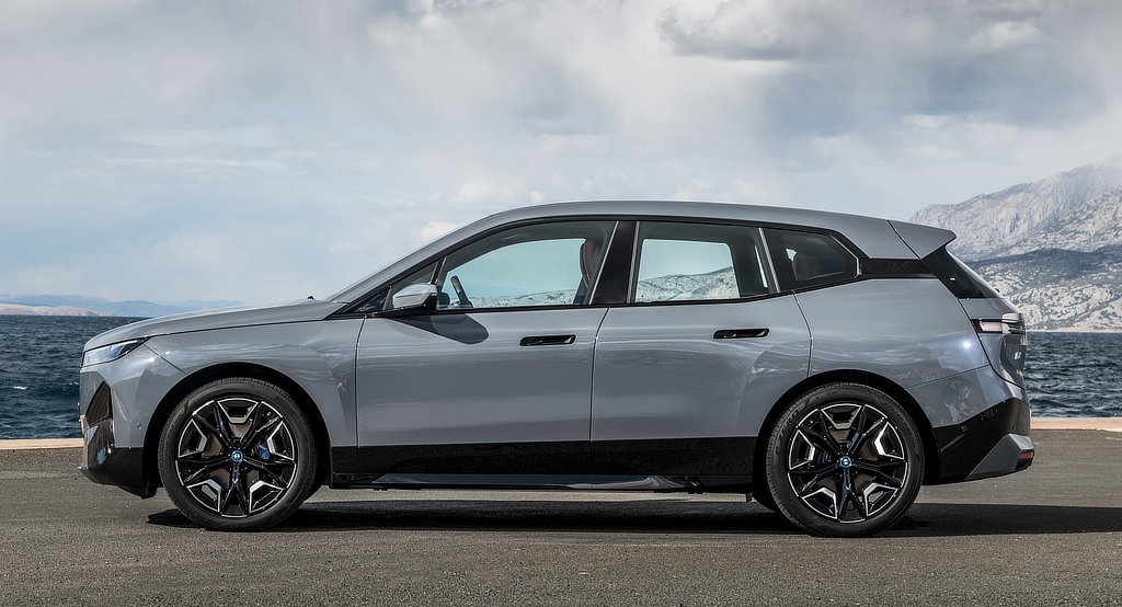 BMW iX xDrive50 Heading For U.S. Showrooms With A $83k Price Tag