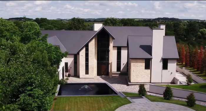 Car Style, $10M Luxury Mansion Includes Colour Coded Lamborghinis