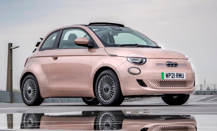 New Fiat 500 Wins City Car of The Year At GQ Car Awards 2022