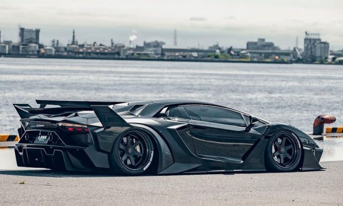 Liberty Walk Mercilessly Re-Masters The Lamborghini Aventador