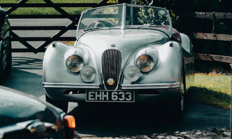 Ready to Buy a Classic Jaguar? Here are Some Tips